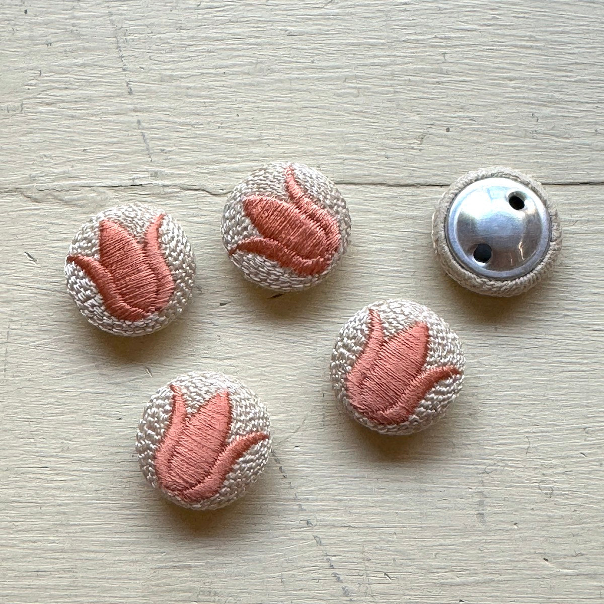 Tulip Button – Woven Art Yarn Shop